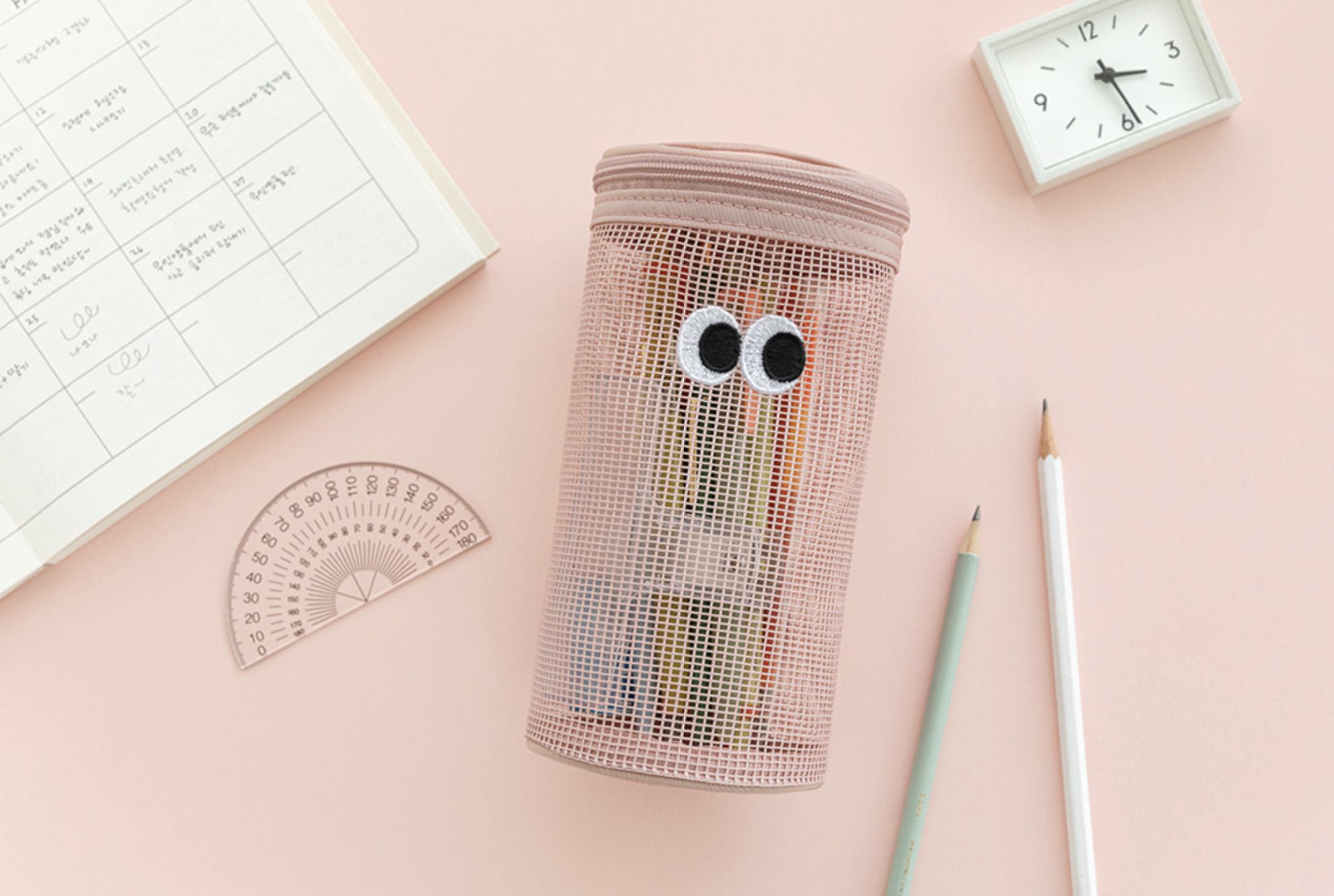 MochiThings: SOM SOM Mesh Standing Pen Pouch