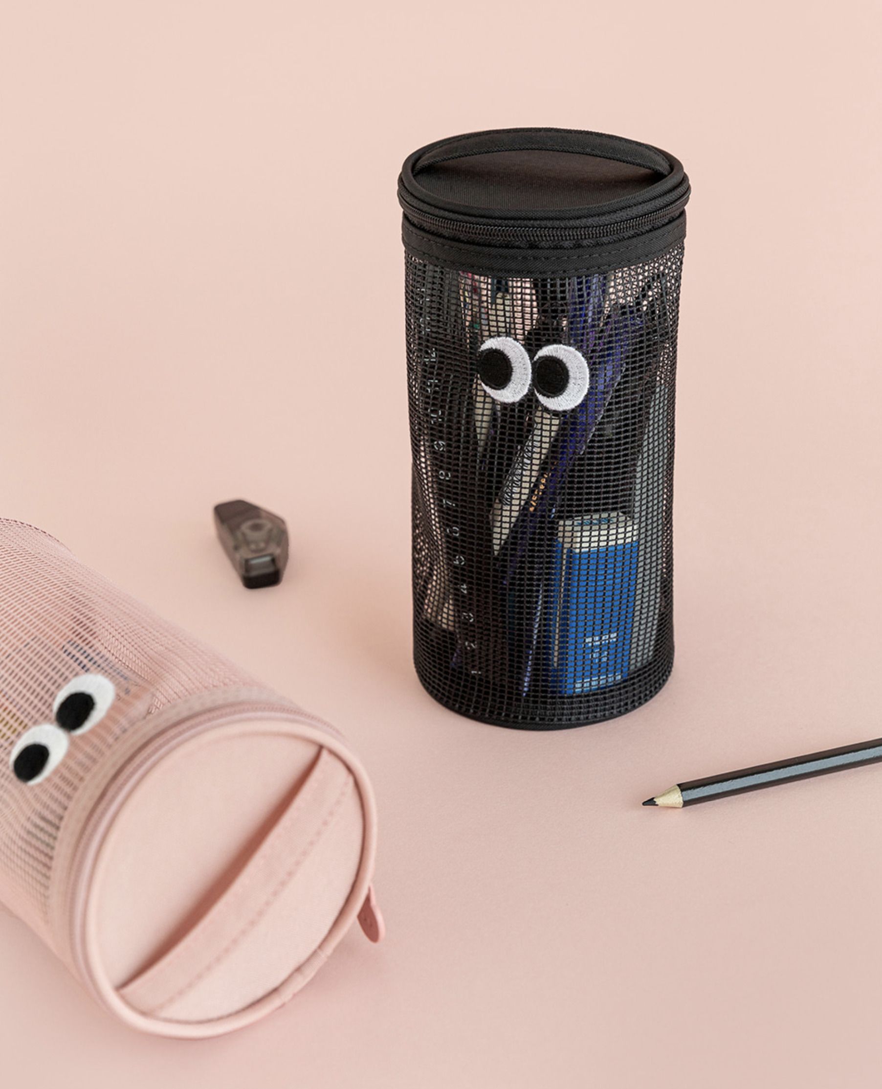 MochiThings: SOM SOM Mesh Standing Pen Pouch
