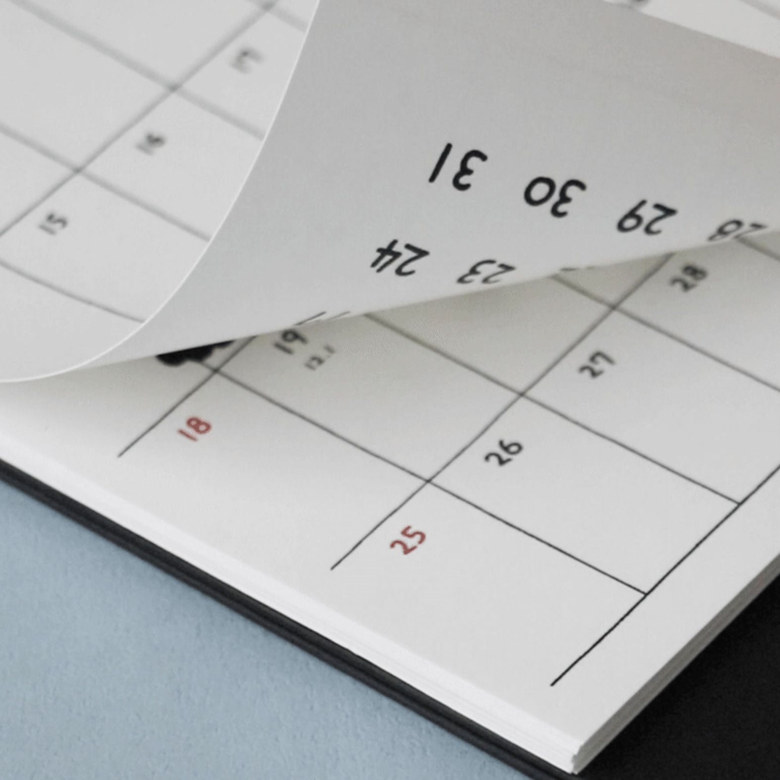 MochiThings: 2026 Doodle Desk Calendar