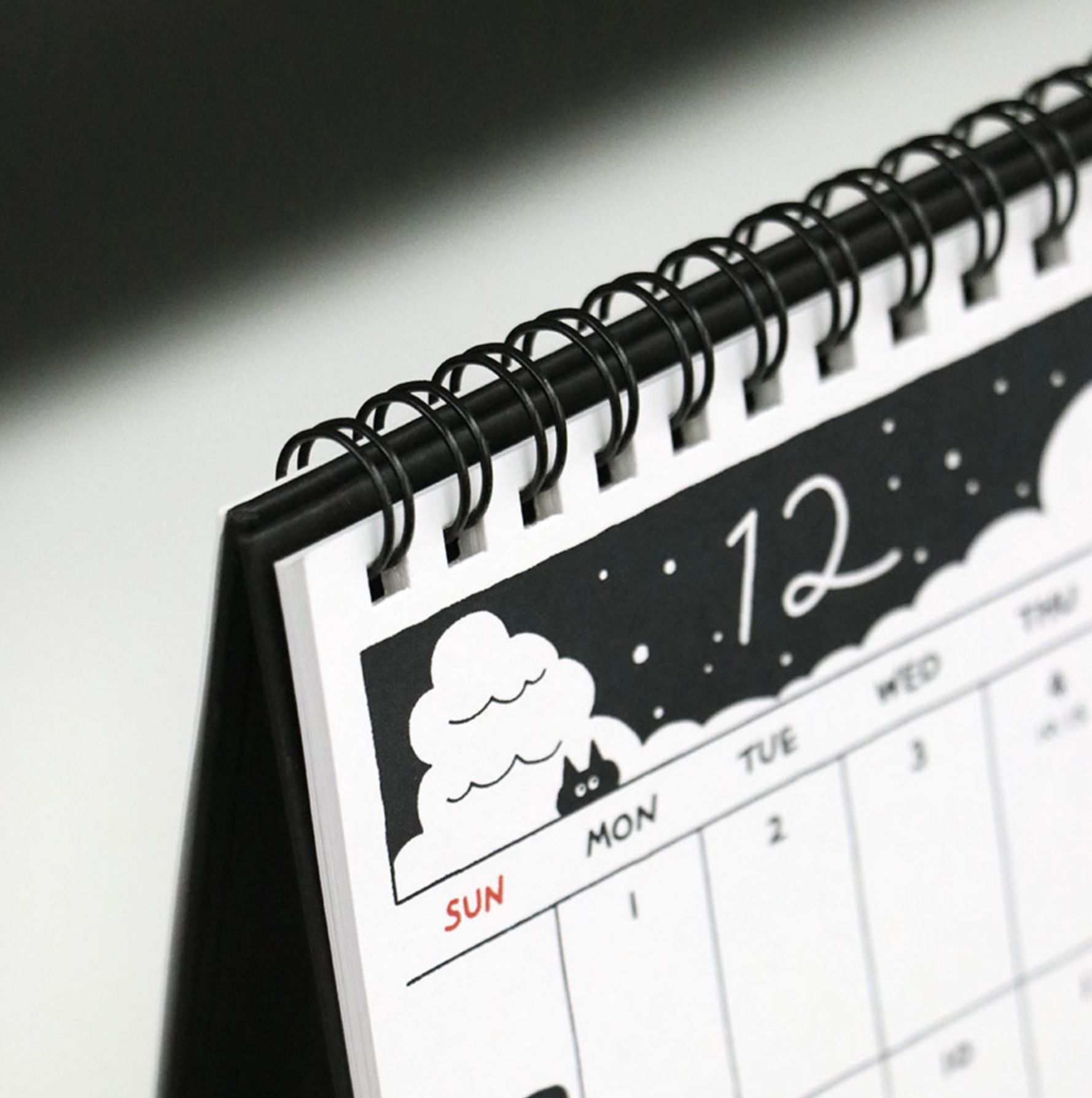 MochiThings: 2026 Doodle Desk Calendar