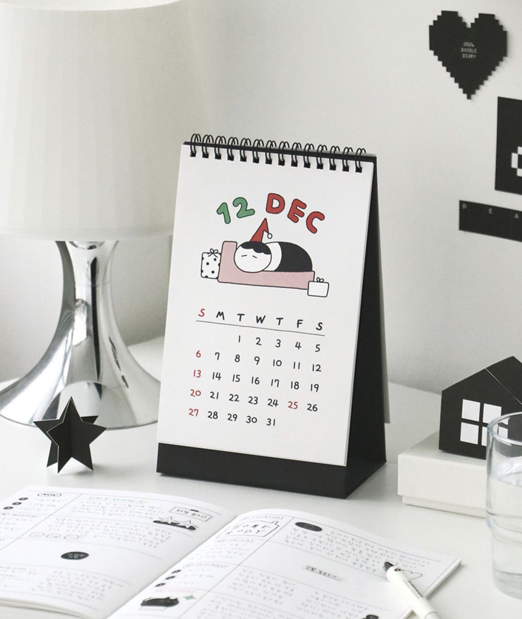 MochiThings: 2026 Doodle Desk Calendar
