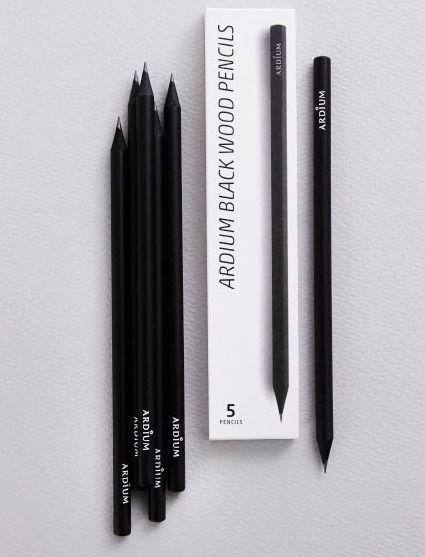 MochiThings: Ardium Black Pencil Set