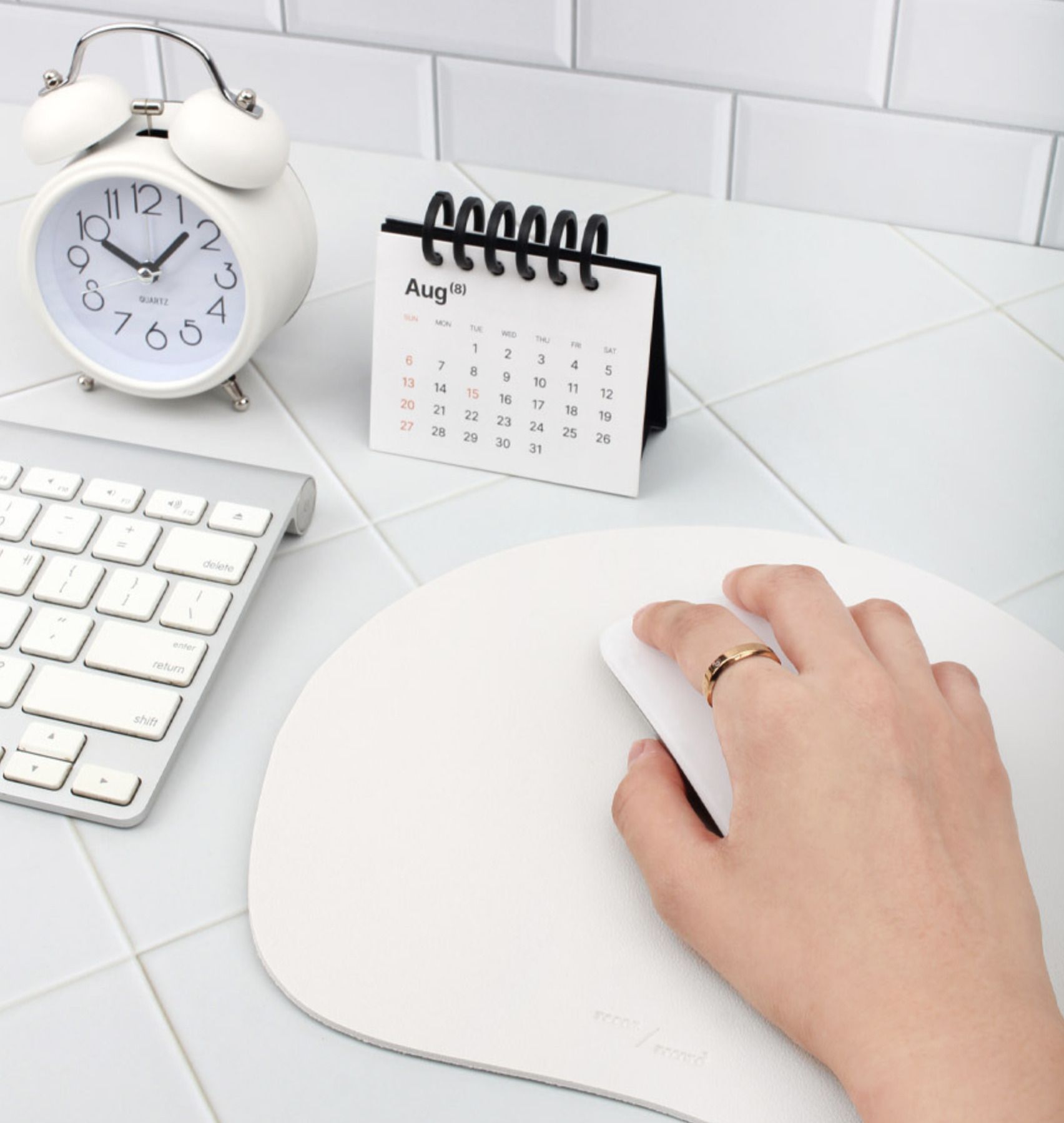 MochiThings: Curve Fit Mouse Pad