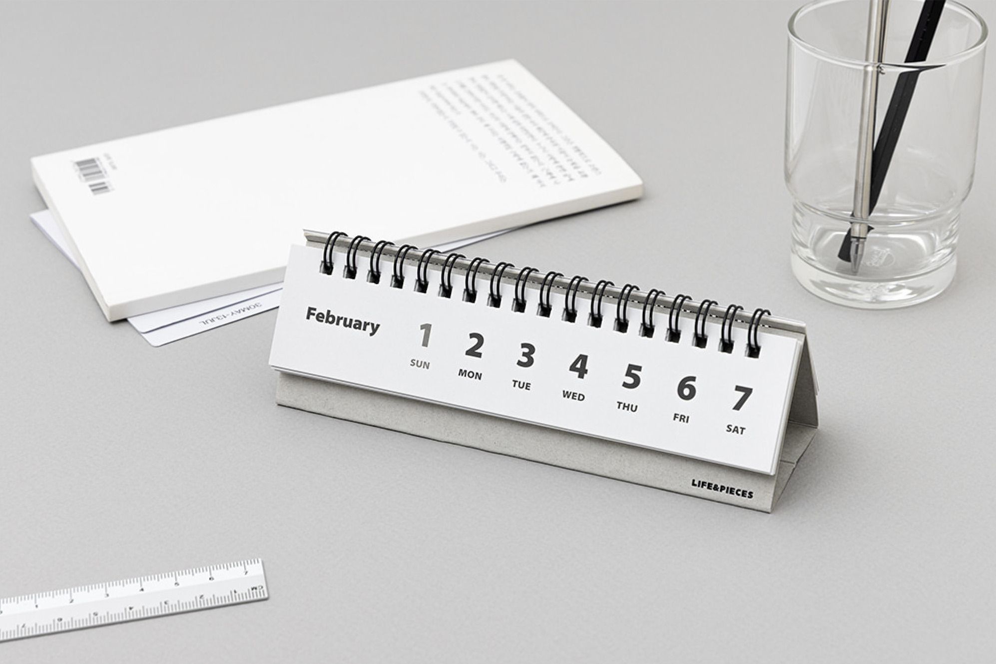 MochiThings: 2026 Life & Pieces Weekly Calendar