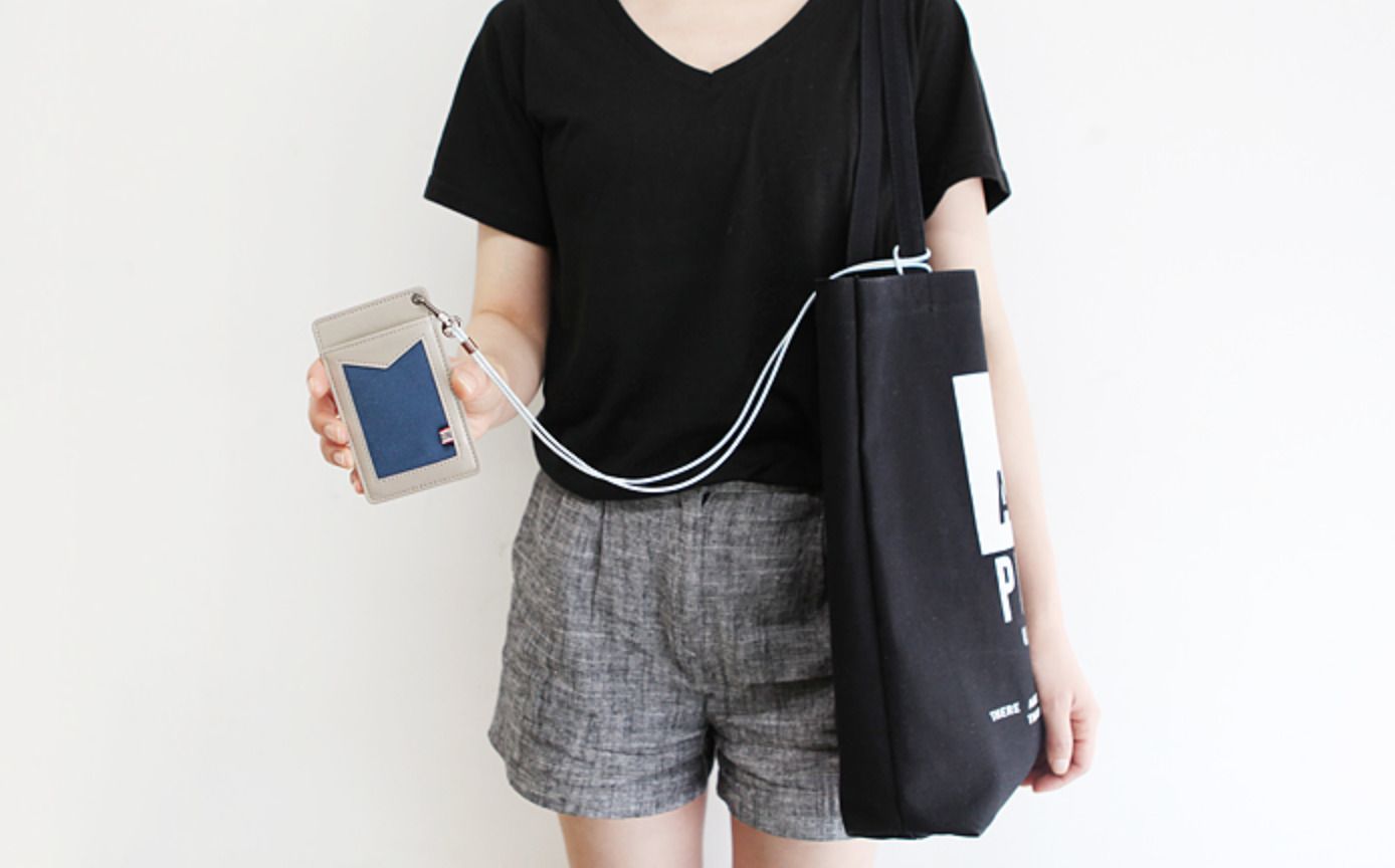 MochiThings: Elastic Neck Strap