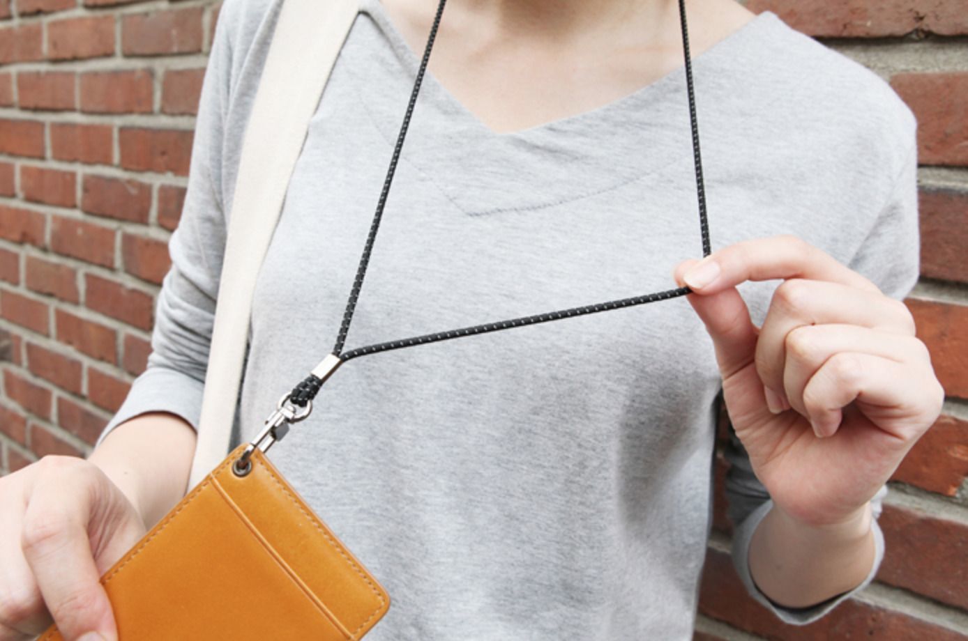 MochiThings: Elastic Neck Strap