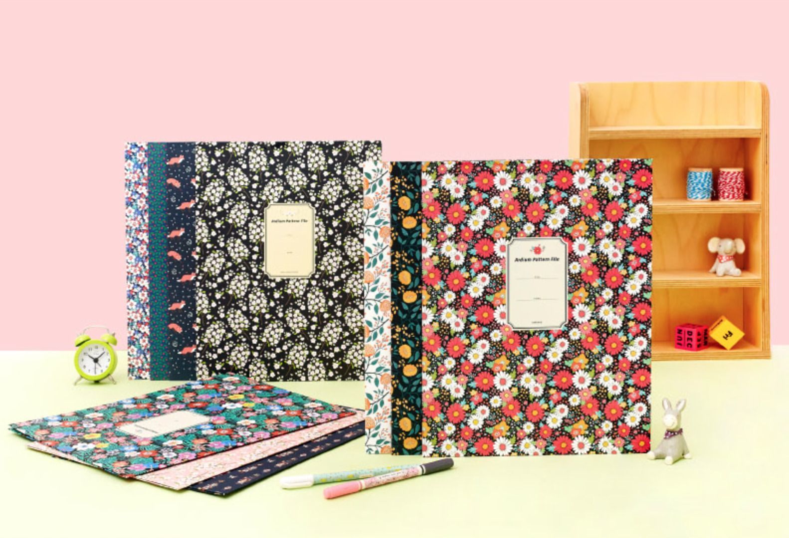MochiThings: Ardium Pattern File Folder Set