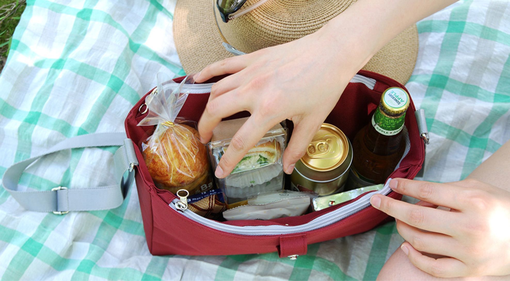 MochiThings: Pick Up Travel Bag