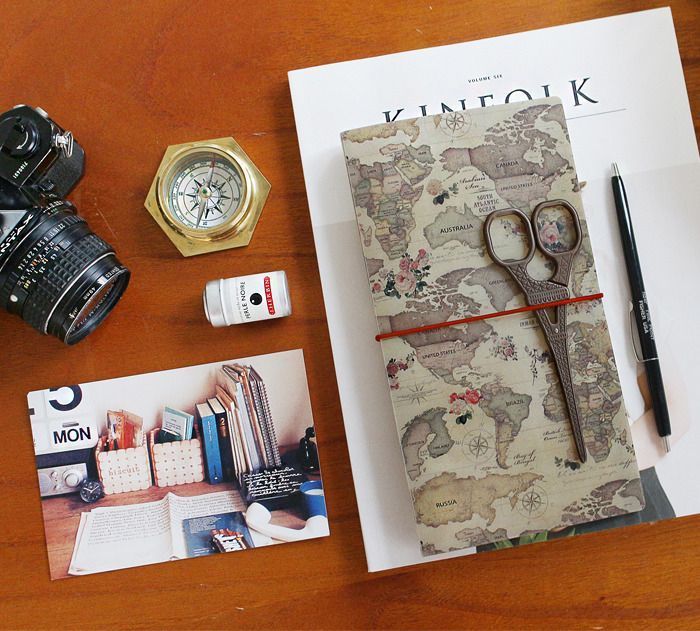 MochiThings: World Map 4x6 Photo Album