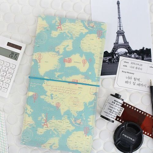 MochiThings: World Map 4x6 Photo Album