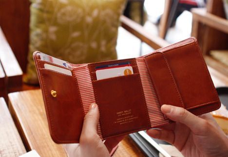 MochiThings: Romantic Ribbon Handy Wallet