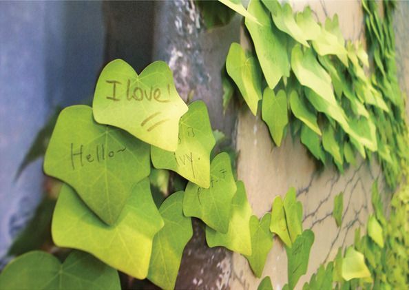 MochiThings: Medium Ivy Leaf Sticky Note