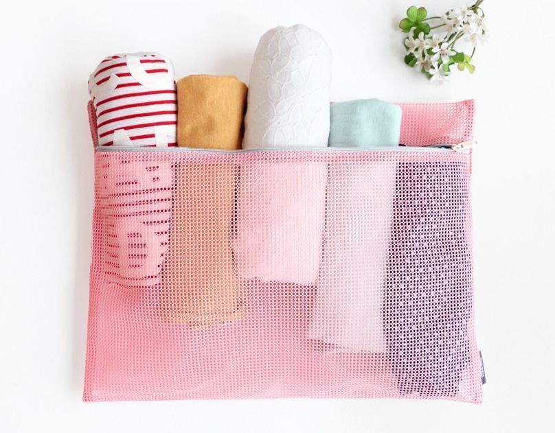 MochiThings: Mesh Travel Pouch Set