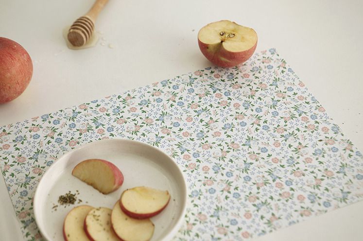 MochiThings: 8pcs Pattern Paper Table Mat Set