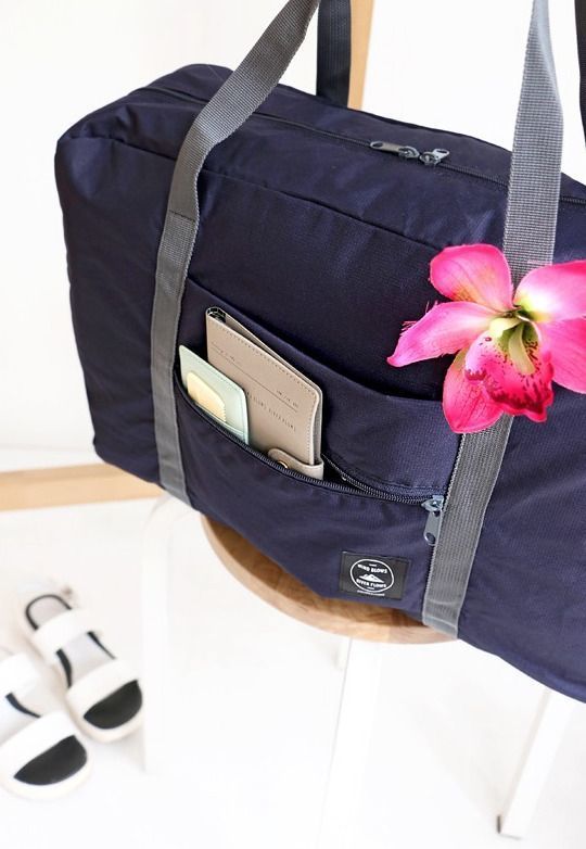 MochiThings: Wind Blows Foldable Luggage Bag
