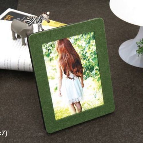 MochiThings: Felt Photo Frame