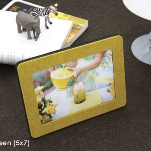 MochiThings: Felt Photo Frame