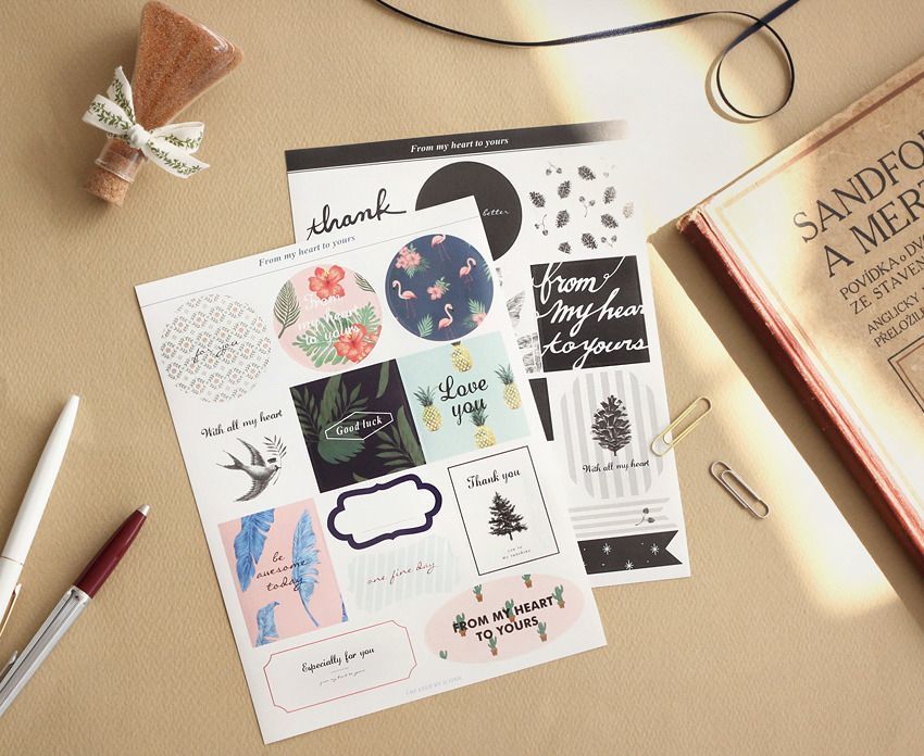 MochiThings: Iconic Gift Sticker Set