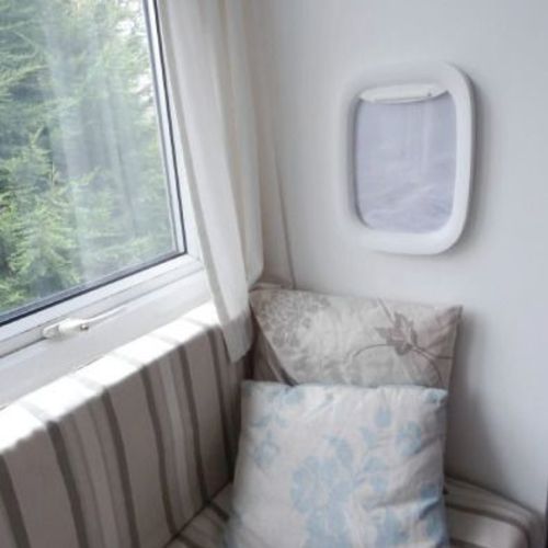 MochiThings: Plane Window Frame