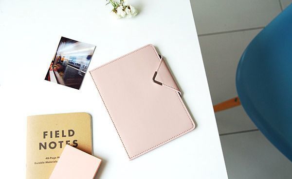 MochiThings: Simple Passport Folder