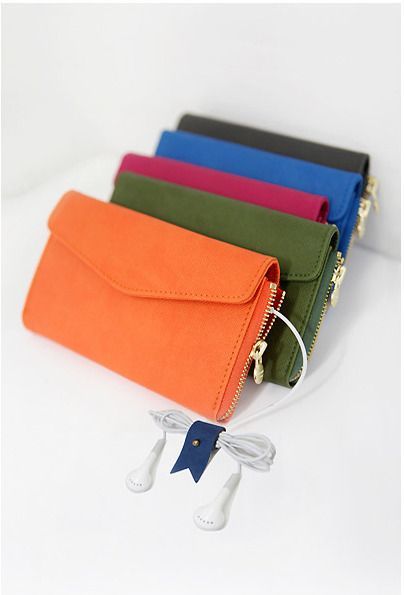 MochiThings: Zip Up Smartphone Wallet