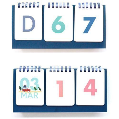 MochiThings: 365 Days Standing Calendar