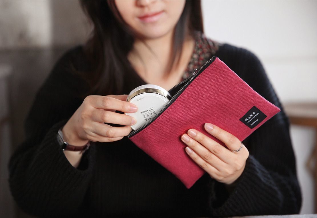 MochiThings: Plan B Medium Slim Pouch