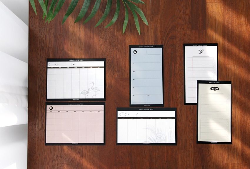 MochiThings: Basic Monthly Schedule Sticky Note