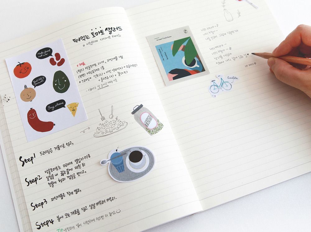 MochiThings: Classic Story Lined Notebook