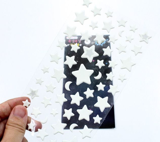 MochiThings: Small Star Glow in the Dark Sticker