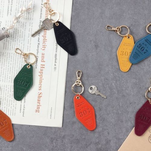 MochiThings: Classic Genuine Leather Hotel Key Ring