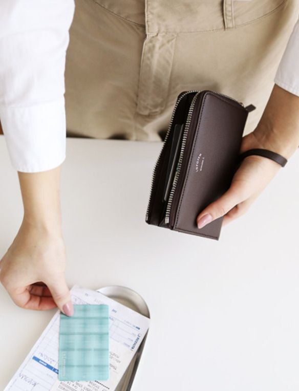 MochiThings: Handy Strap Card Pouch