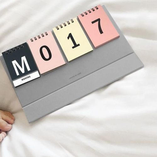 MochiThings: Iconic D-Day Standing Calendar