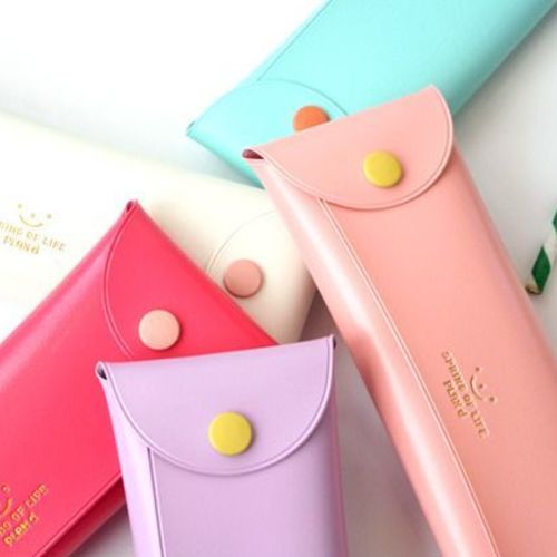 MochiThings: Button Folding Pen Case