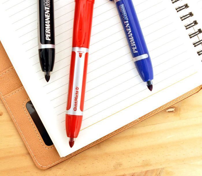 MochiThings: Retractable Permanent Marker