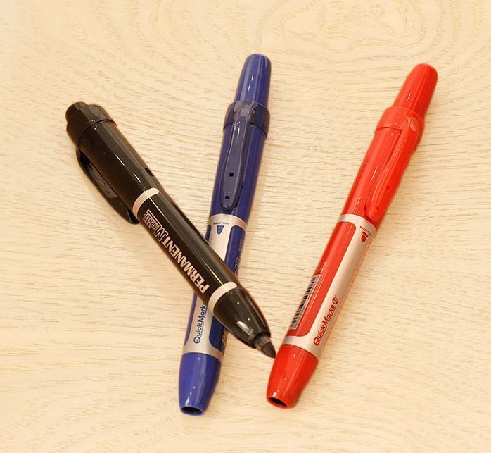 MochiThings: Retractable Permanent Marker