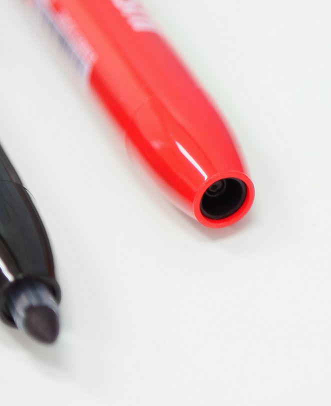 MochiThings: Retractable Permanent Marker
