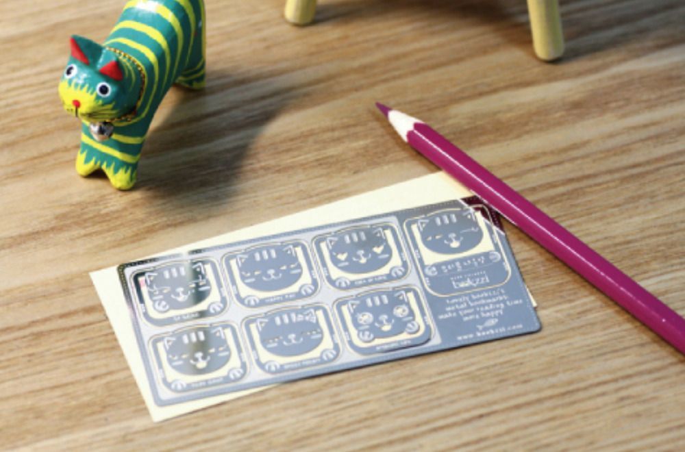 MochiThings: Beautiful Cat Metal Bookmark