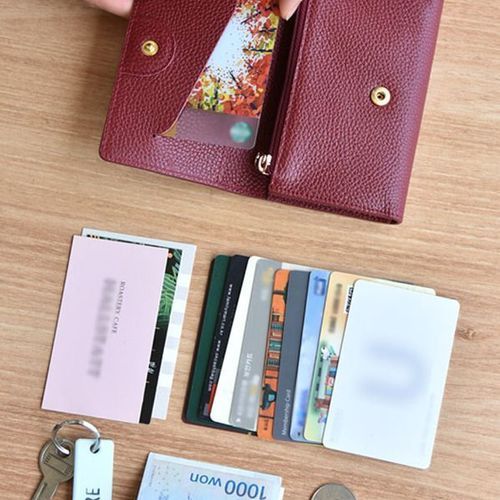 MochiThings: Genuine Leather Card Wallet