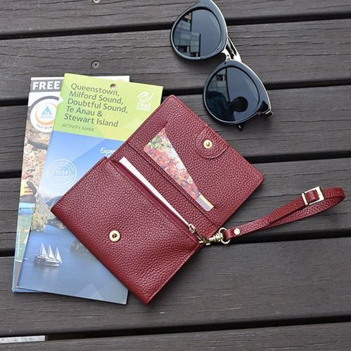 MochiThings: Genuine Leather Card Wallet