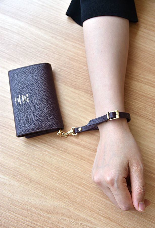 MochiThings: Genuine Leather Card Wallet Strap