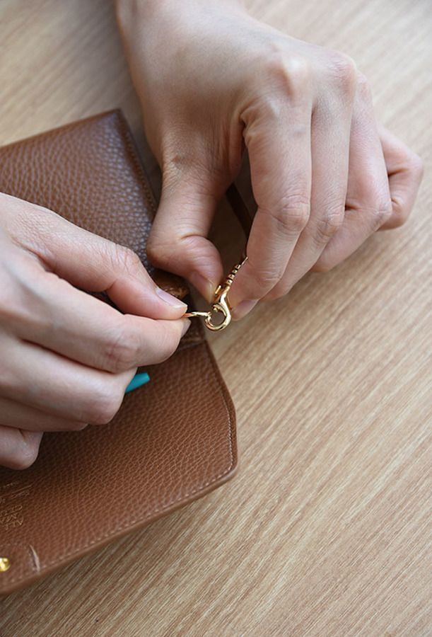MochiThings: Genuine Leather Card Wallet Strap