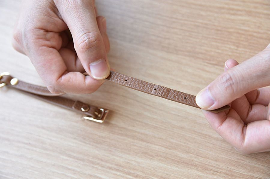 MochiThings: Genuine Leather Card Wallet Strap