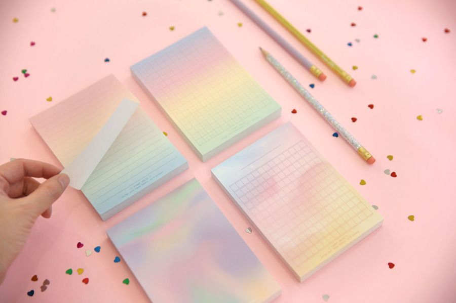 MochiThings: Gradient Letter Notepad