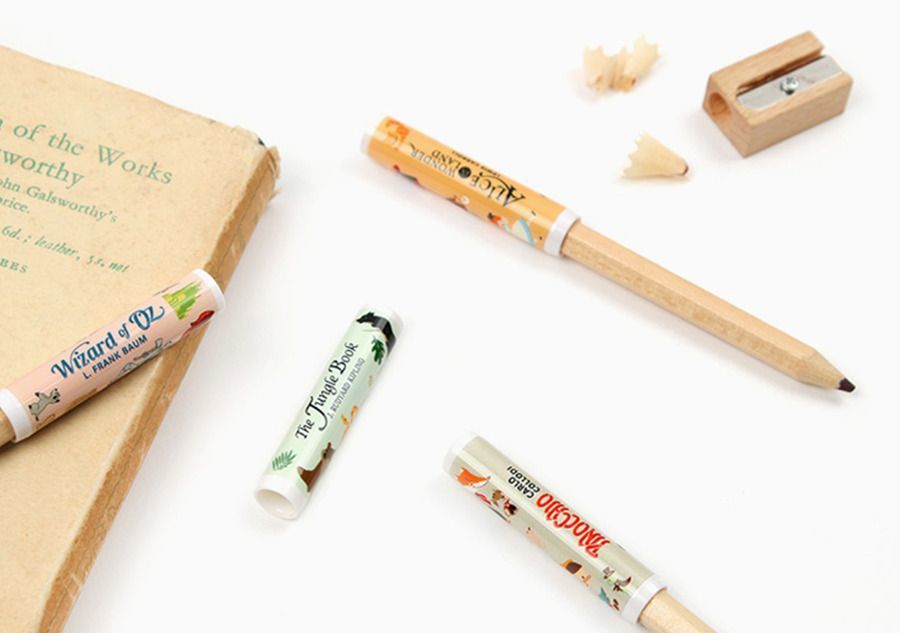 MochiThings World Literature Stationery Kit