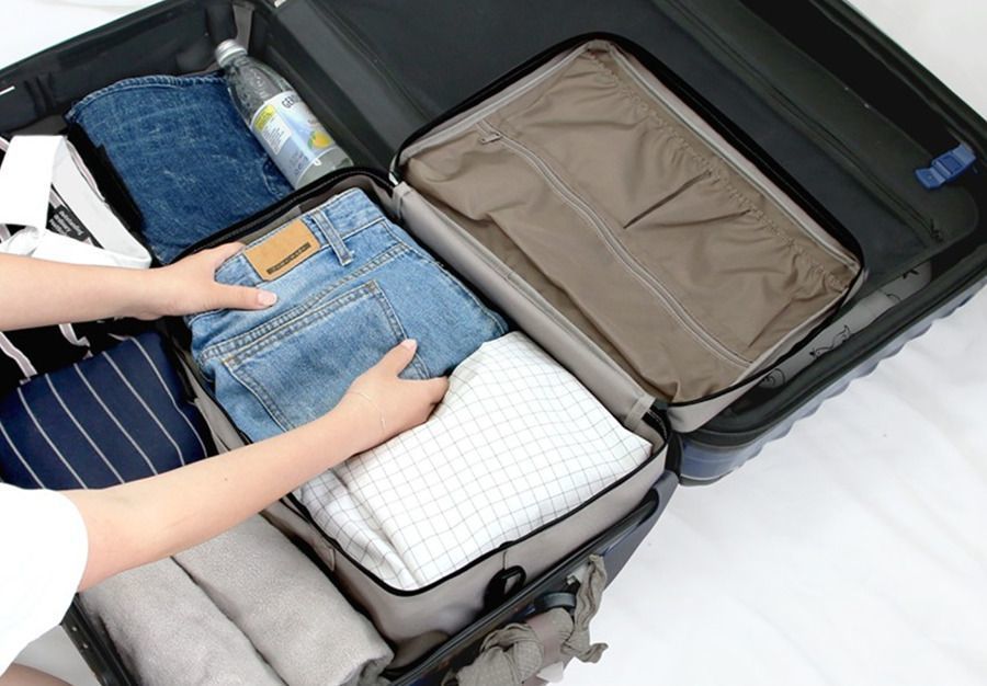 MochiThings: Wind Blows Travel Bag