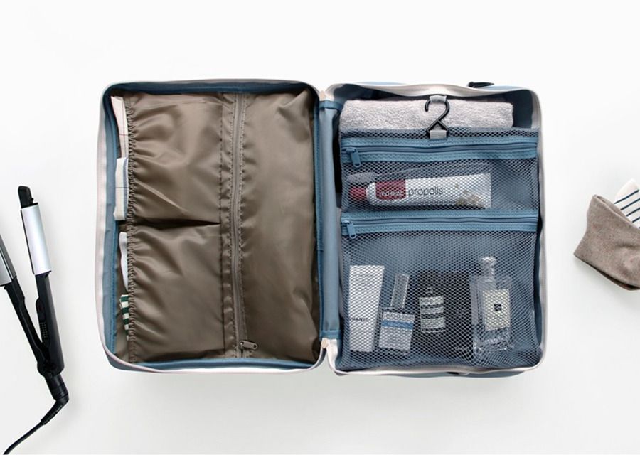 MochiThings: Wind Blows Travel Bag