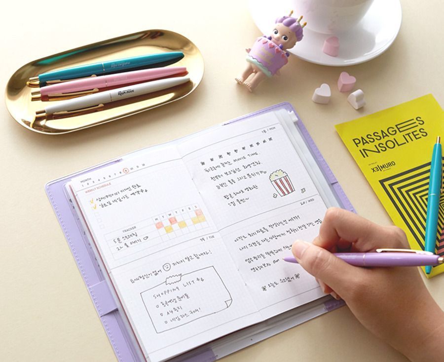 MochiThings: MYO Pastel Slim Binder Organizer