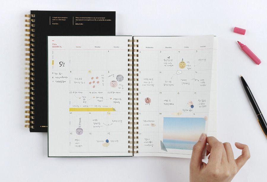 MochiThings: Classic Spiral Daily Planner