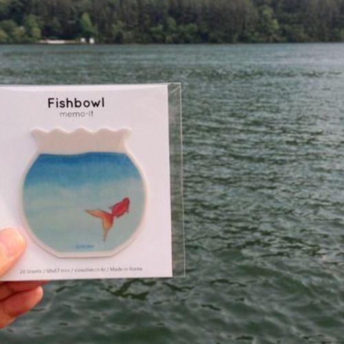 MochiThings: Fishbowl Sticky Note